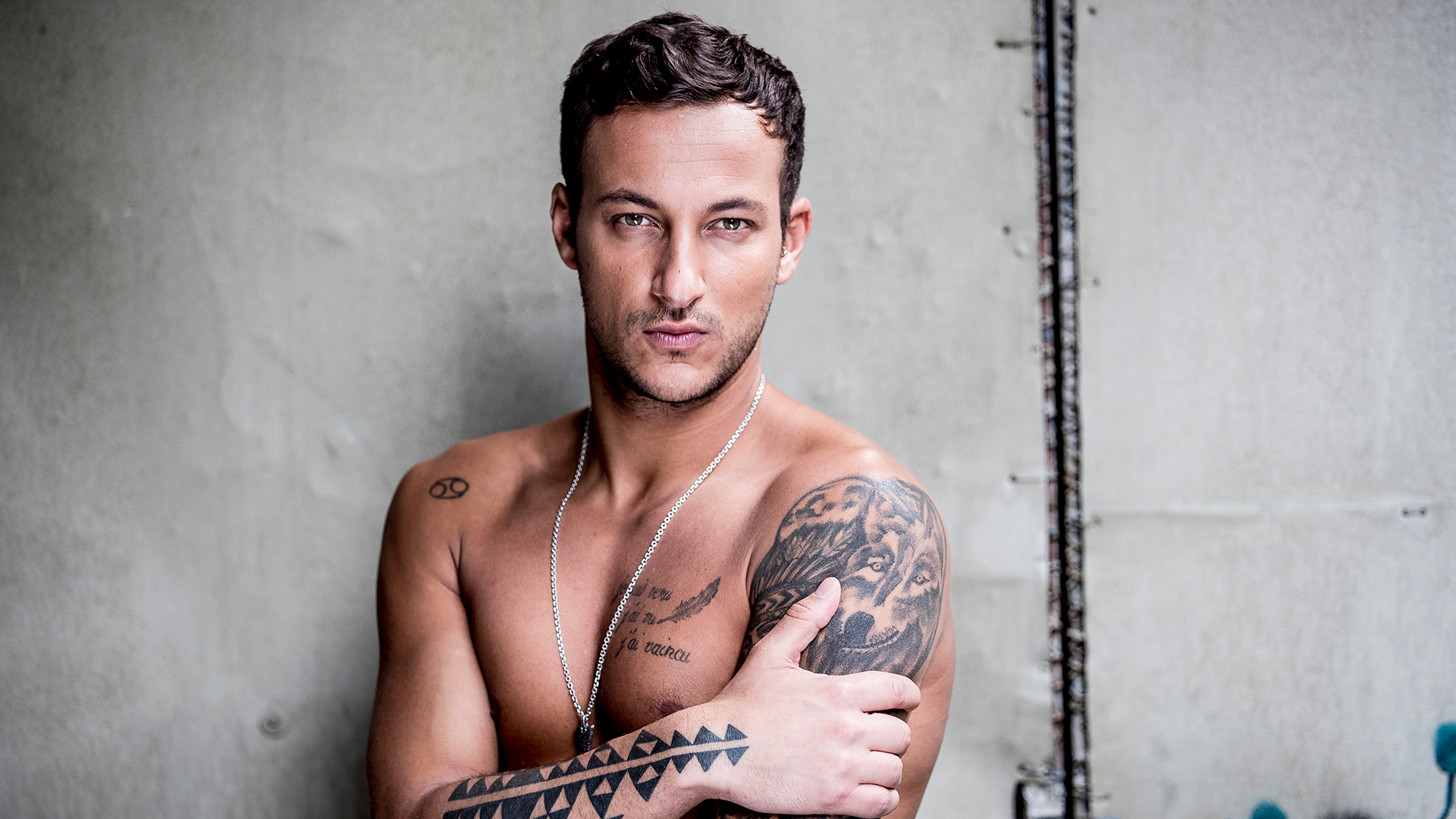 ג'וזי זירה: "אמא שלי פירקה אותי במכות"